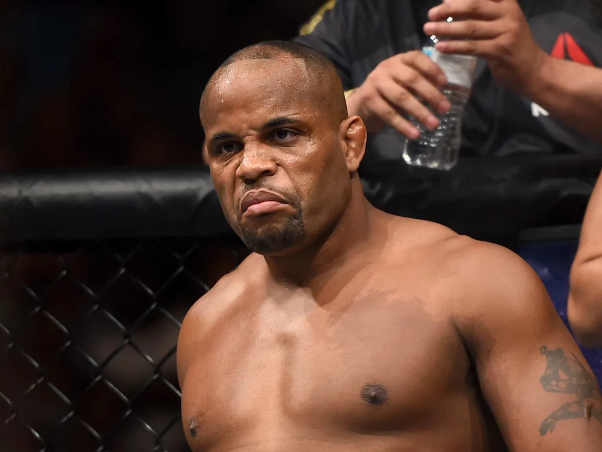Daniel Cormier sa posmieva mierovej ponuke Jona Jonesa: „Šťastné konce ...